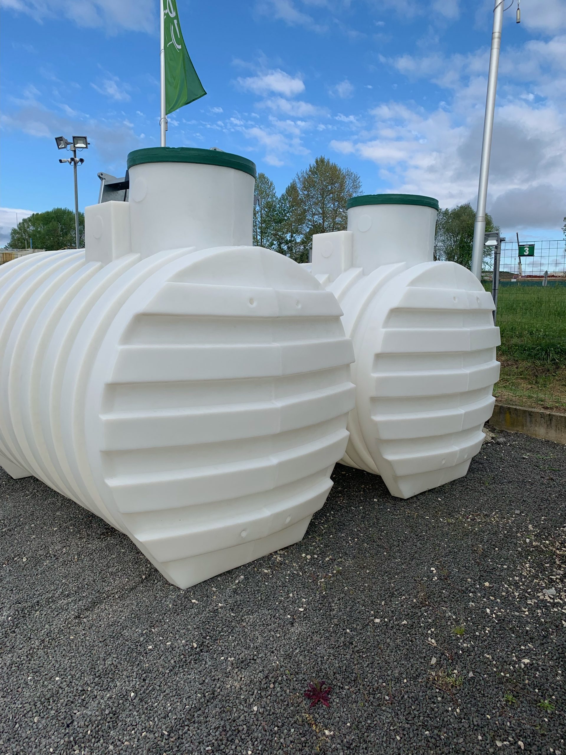 Eladó 5000 litre water tank - Gépközvetítő